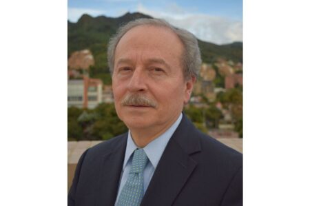 Conoce al prestigioso abogado Fernando Sarmiento: experiencia y ...