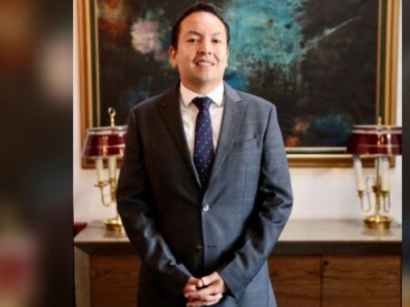 Conoce al prestigioso abogado Fernando Sarmiento: experiencia y ...