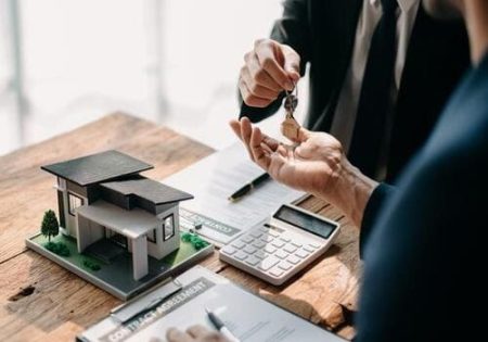 ¿Cómo funciona el usufructo de una vivienda para un hijo? - La Escuela ...